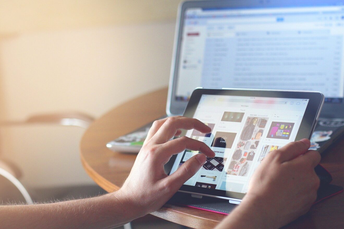 El acceso a Internet como derecho humano | La Ribera Web